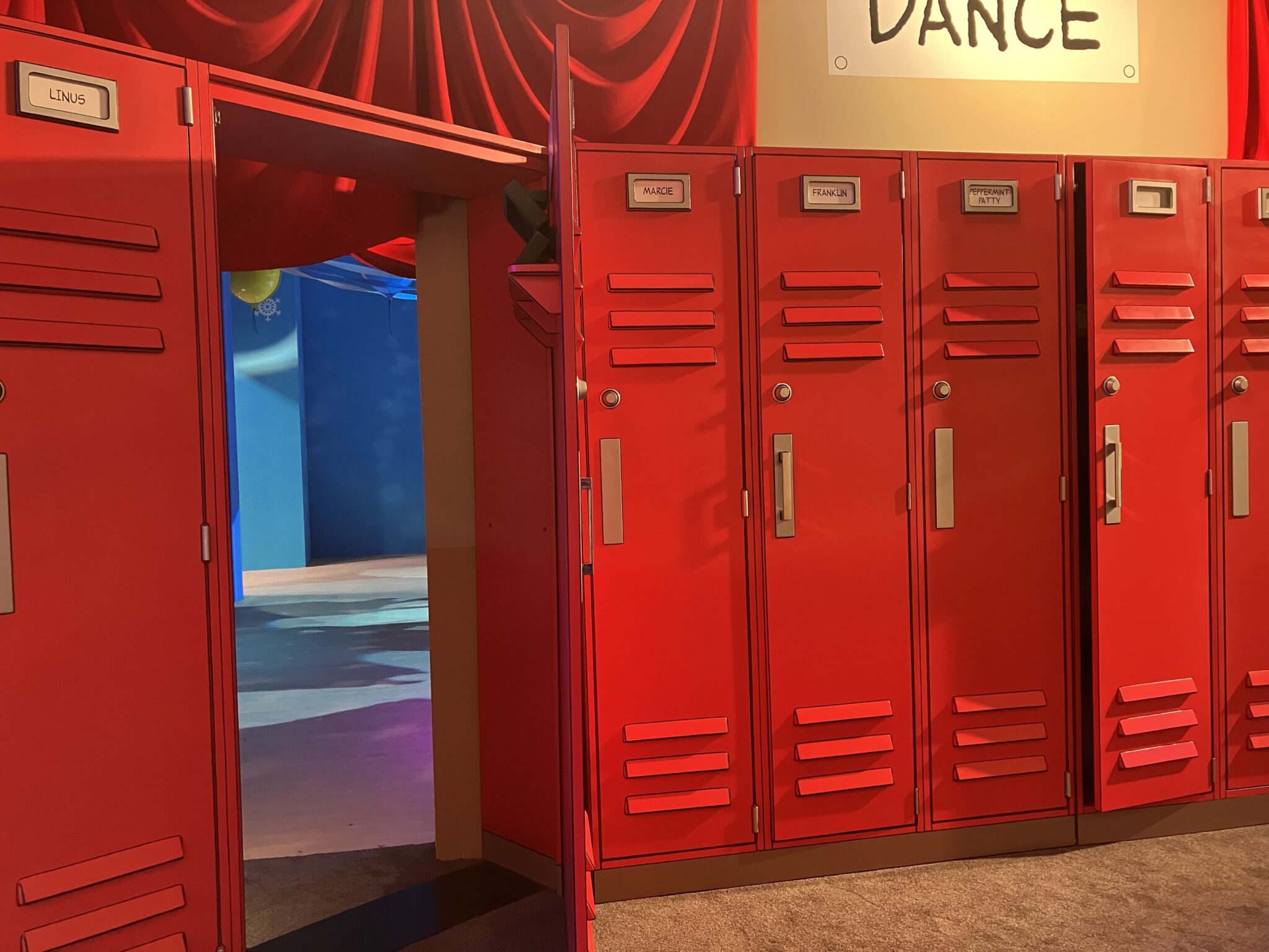 A Peanuts Adventure in Hawaii – Caroline Gladstone